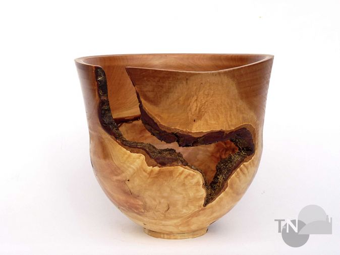 Aus dem Ast der Libanon-Zeder gefertigt | Taunus-Nachrichten